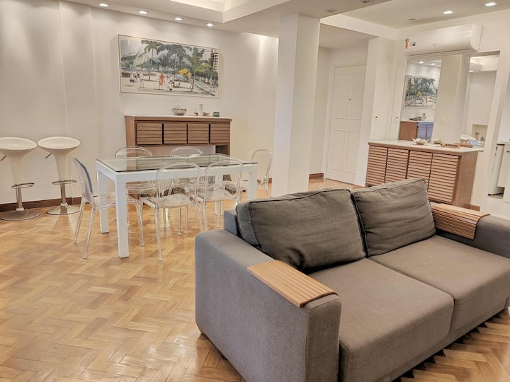 Charming Ipanema 2br @ Posto 9 - Ipanema