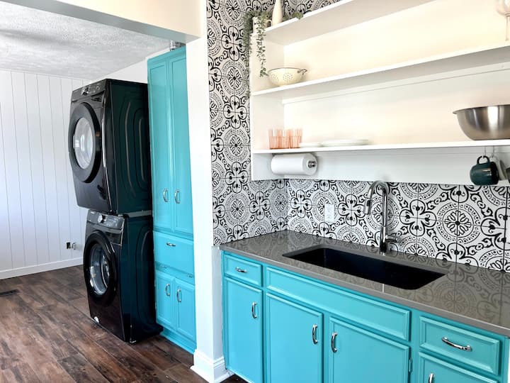 2 Bedroom Home In Dundee/midtown - Omaha, NE