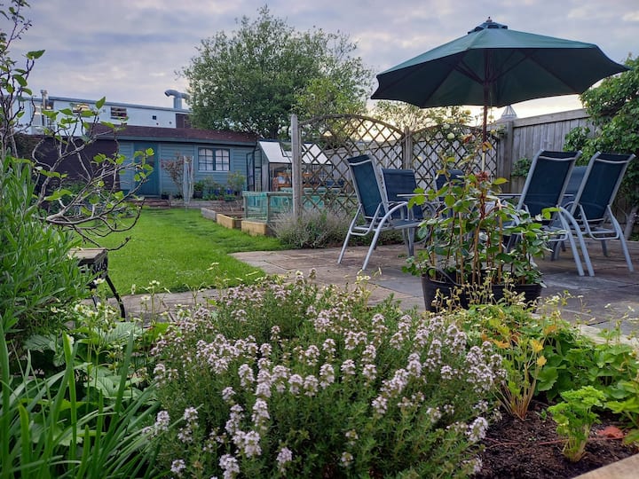 Comfortable Family Home & Garden. - Totnes
