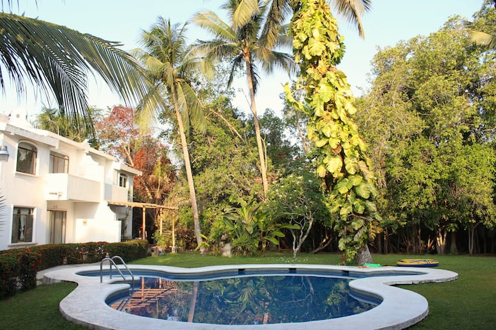 Casa Con Alberca En Manzanillo - Manzanillo