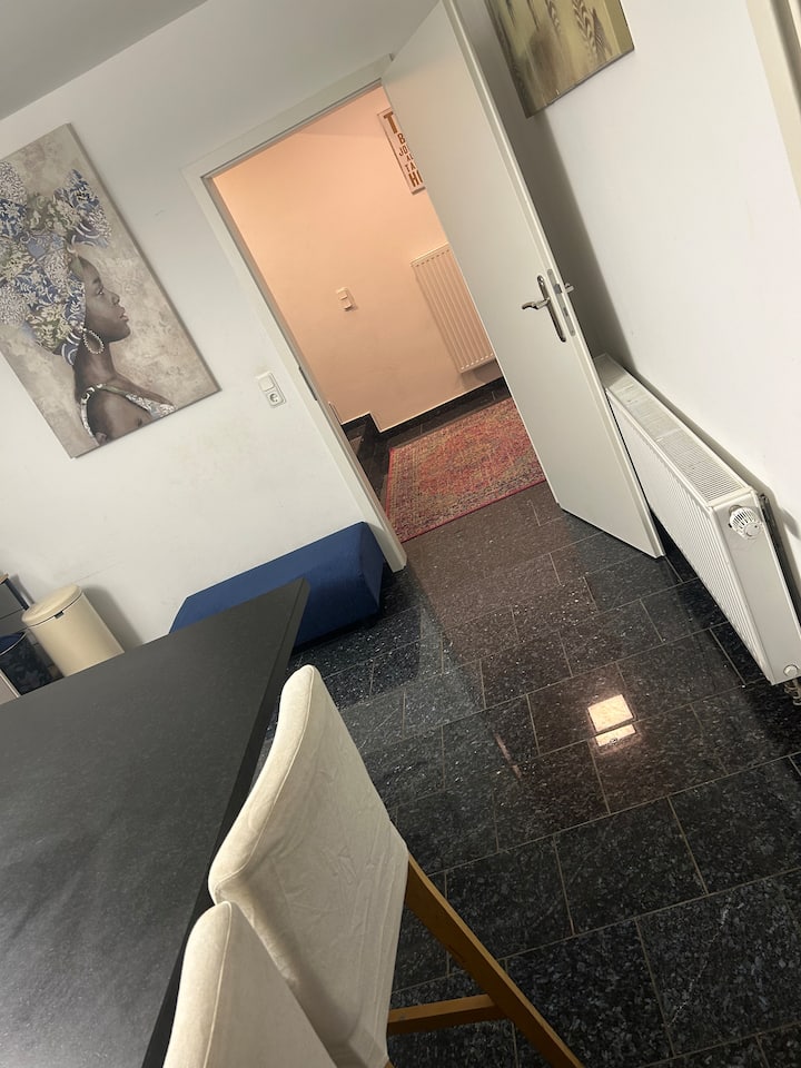 Cosy And Stylish Room Close To Fair And Stadium - Cologne