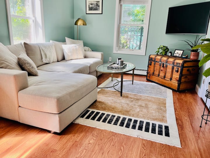 Charming 2 Br In Heart Of Salem - Salem, MA
