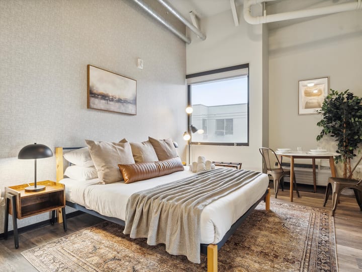 Gym, Game Room, Rooftop |Oasis Studio - Philadelphia, PA