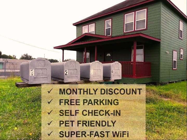Combo Unit 1 & 4, Near Tx City! - Galveston, TX