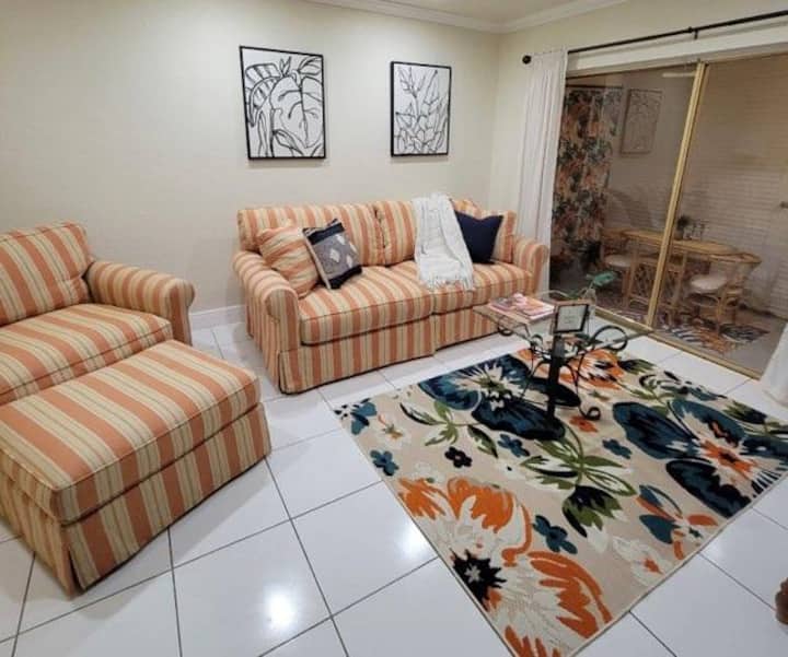 Cozy Condo - Miramar, FL