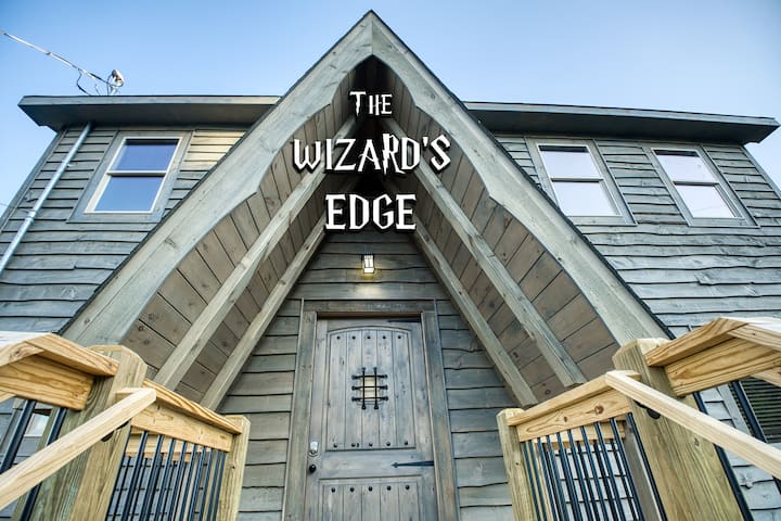 The Wizard's Edge: A spellbinding Gatlinburg Cabin - Cabins for Rent in ...
