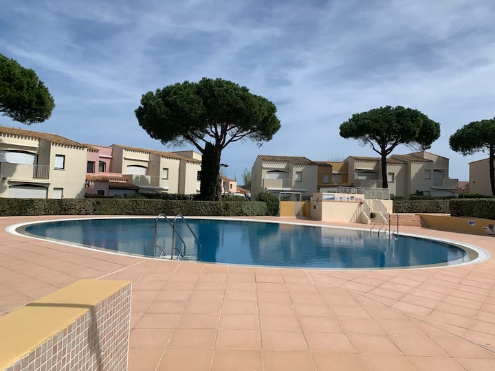 Appart Dans Résidence Arborée  Avec Piscine Tennis - Agde