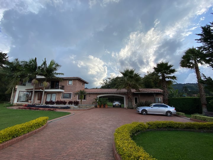 Finca Luxury Travel Home Oriente - Rionegro