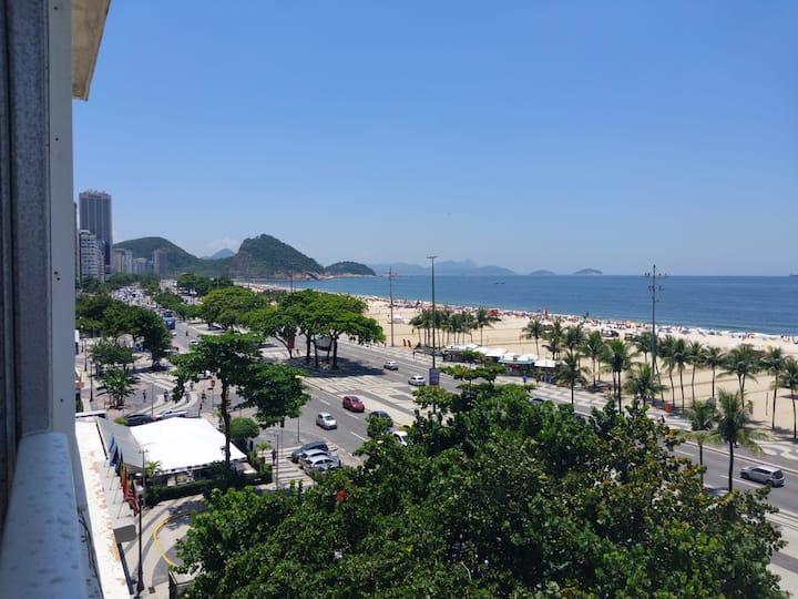 Apartamento Beira-mar Na Praia De Copacabana - Rio de Janeiro