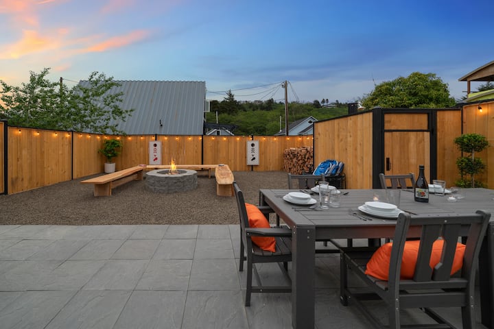 Private, Fenced, Pet Friendly, Hot Tub, Near Beach - Rockaway Beach, OR