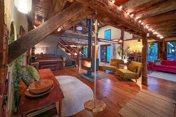 The Cathedral Barn - Middletown, NY