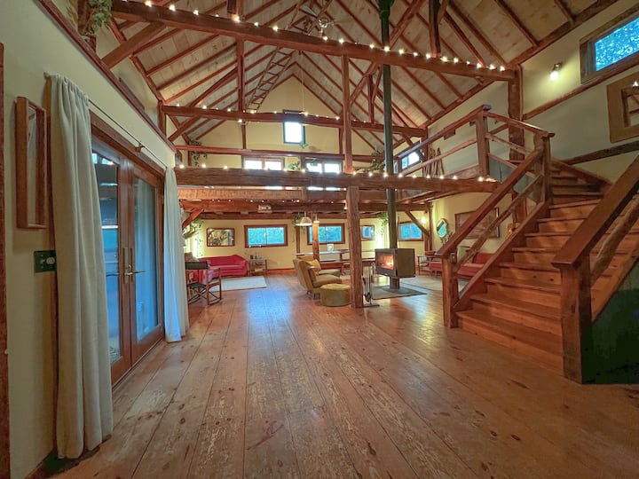 A Hudson Valley Barn Celebration - Middletown, NY
