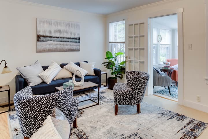 Spacious 2br 2level Apt - Walkable To Metro! - Alexandria, VA