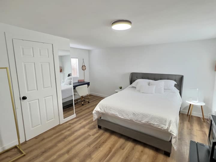 Groucho's Guesthouse - Downtown - Los Angeles