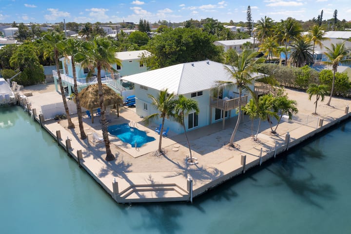 Palmas Del Mar: Waterfront, Pool, Tiki, Mini Golf - Key Colony Beach, FL