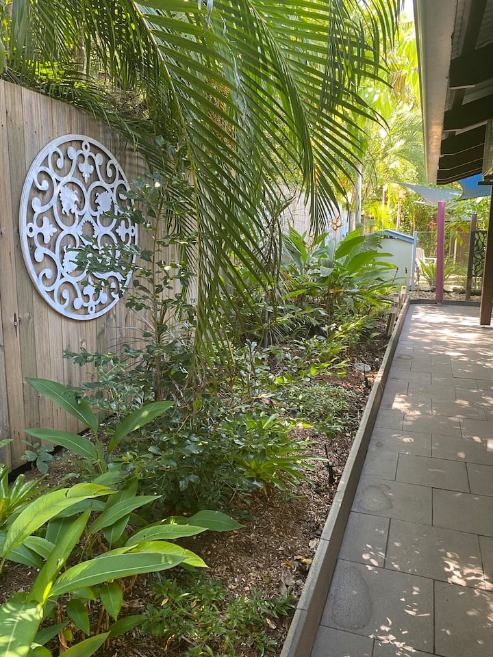 # 1 Beach Shack - Mission Beach