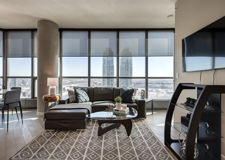 Spectacular Views - Calgary