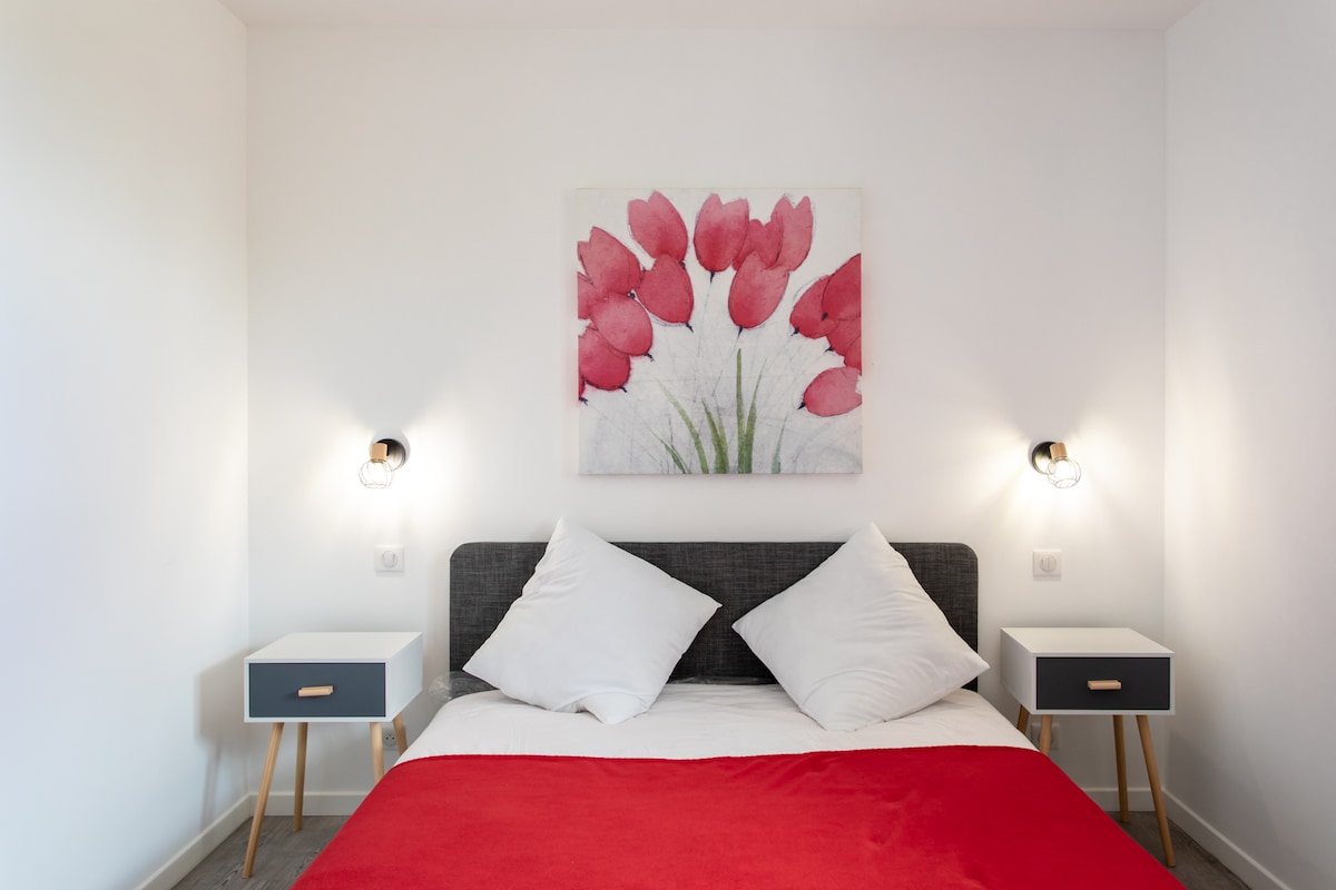 Échappée Belle - BBQ - Jacuzzi - Appartements à louer à Nice, Provence ...