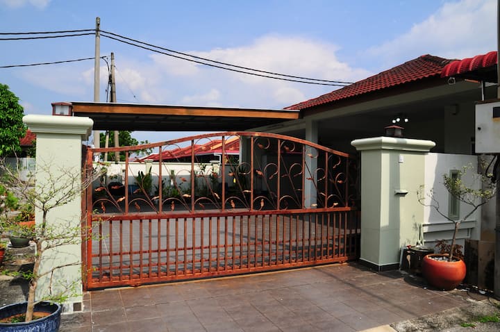 Anson Impiana Homestay 5br, Teluk Intan - Teluk Intan