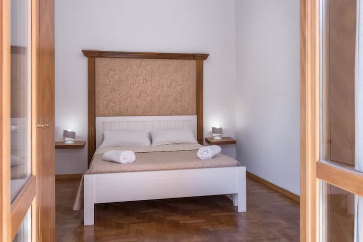 Suites In The Centre-freeparking-zone Porto - Agropoli