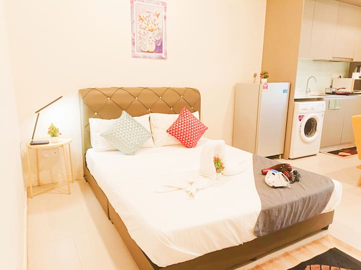 Morton House Tamarind|wi-fi| Netflix|parking - Cyberjaya