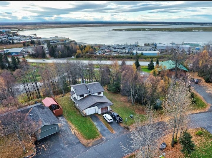 Kenai River View Townhouse A - Kenai, AK