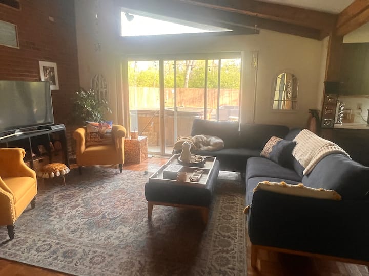 2 Bedrooms To Share In Gorgeous House. 
Pool - Troy, OH