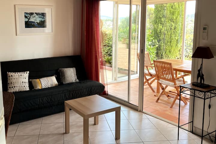 T2 Proche De Cassis Et Ses Calanques Avec Piscine - Carnoux-en-Provence