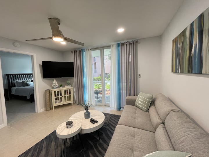 2/2 Condo In Naples - Naples, FL