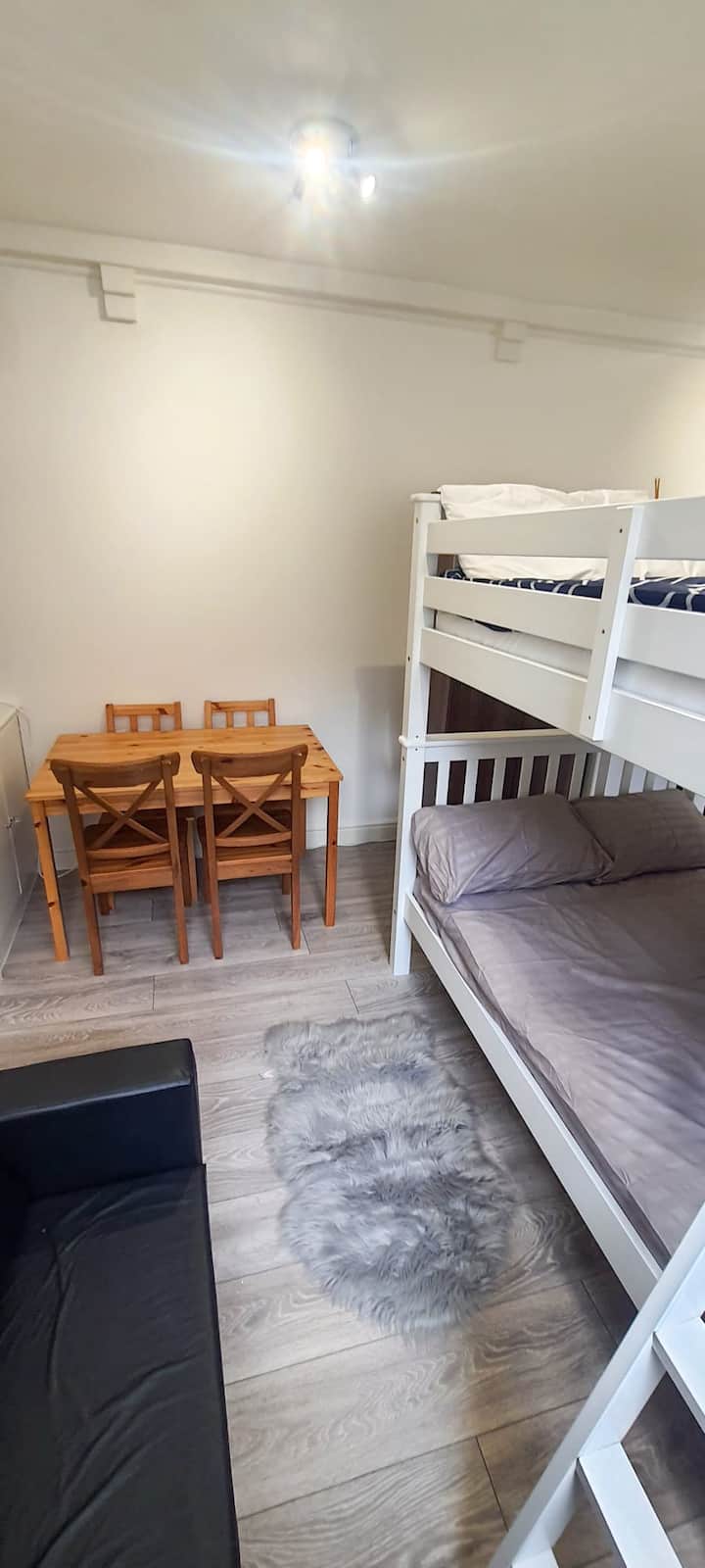 4. Family Studio In Central Croydon - イギリス クロイドン