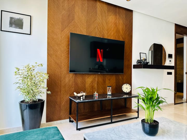 Premium Stay - Stadium Penthouse - Kasablanka