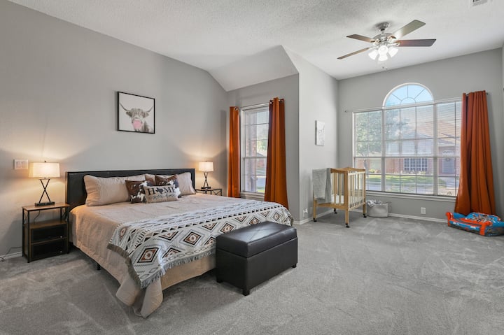 Theatre&game Room/themed Bedrooms - Frisco, TX