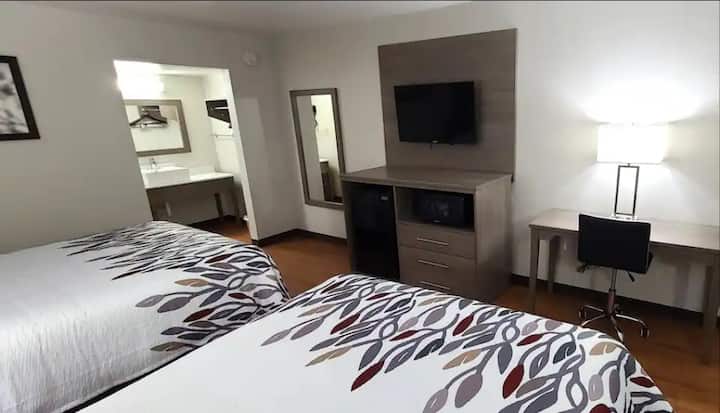 Redroof Inn Thomasville - 2queen - Thomasville, GA