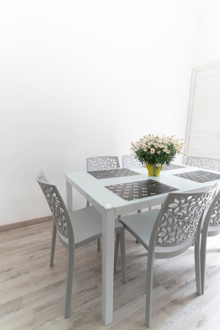 Toscanini 5 Terre Apartment - La Spezia