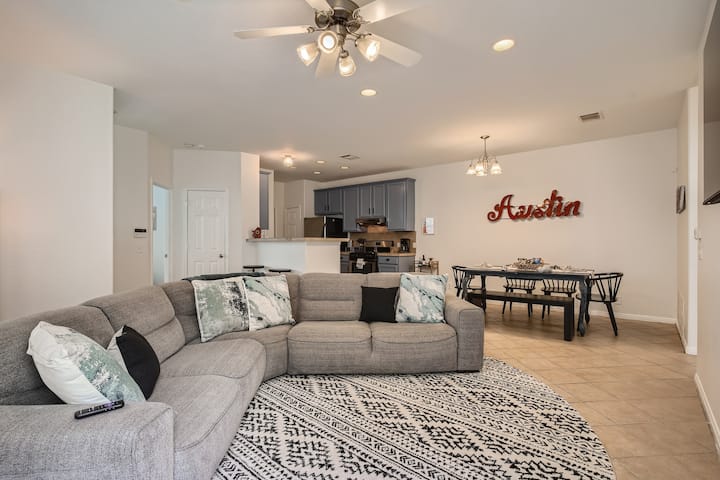 6-bdrm Duplex Mins Fc Stadium, Domain, Dt, W/pool - Austin, TX