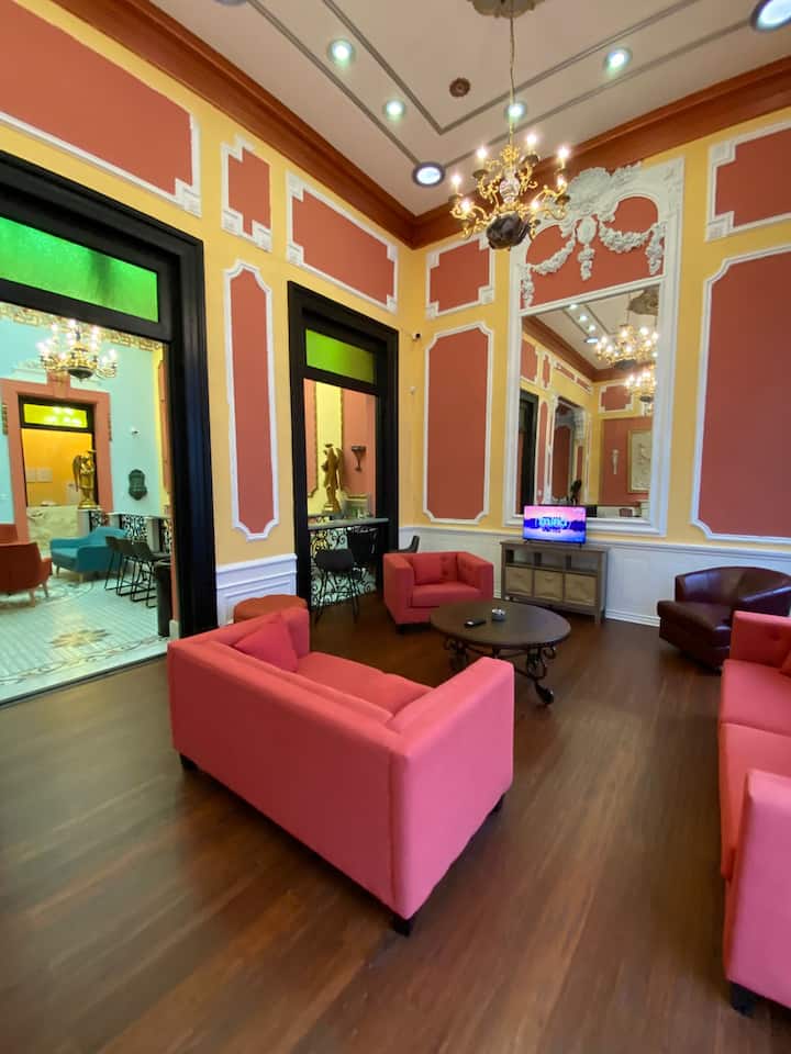 Private Suite #2 In Historic Downtown - Montevideo