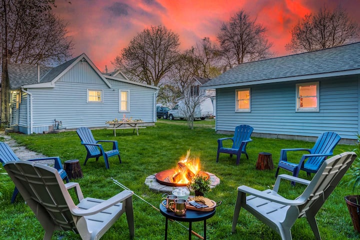 Mitchell's Bay Vacation Rentals & Homes - Ontario, Canada | Airbnb