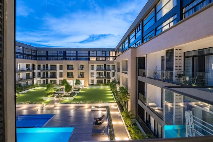 Pool View Serviced Studio Apt,@ Embassy Gardens - Ghana