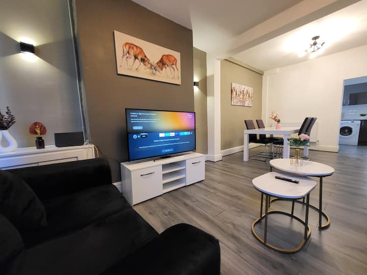 New Superb Stylish House (Anfield/everton) - Liverpool