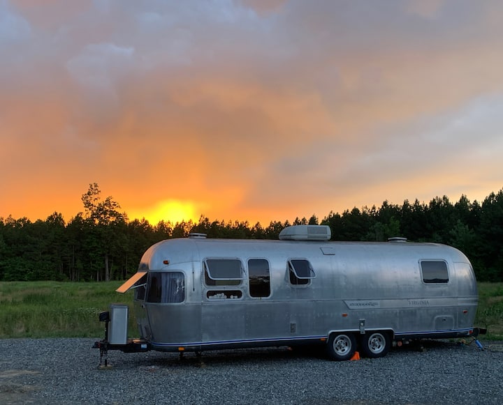 Circe The Airstream-glamping @Winery On The Water - Colonial Beach
