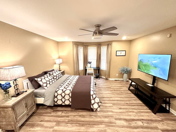 Sugar Hill | Amazing Bedroom Wt Private Bath - Buford, GA