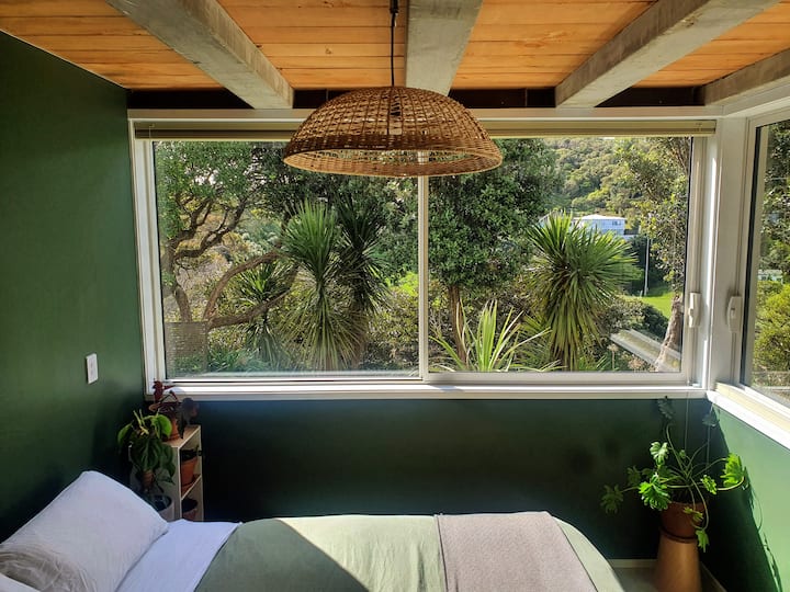 South Coast Retreat - Wellington
