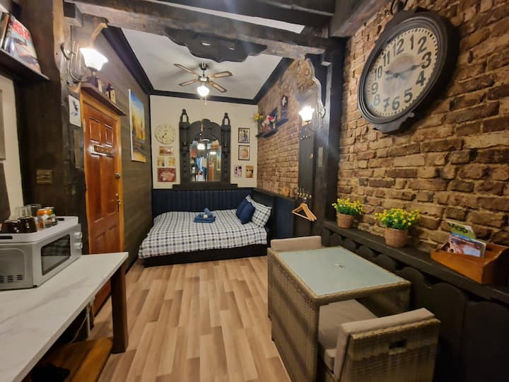 Room In Earl's Court Near Tube Station - London Paddington Station