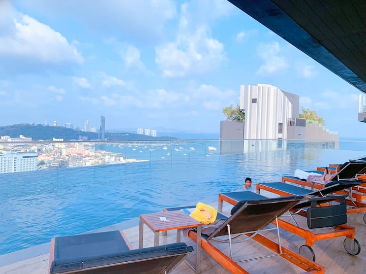 S两个卫生间两个卧室 市中心海景公寓 无边游泳池公寓 The Base - Pattaya