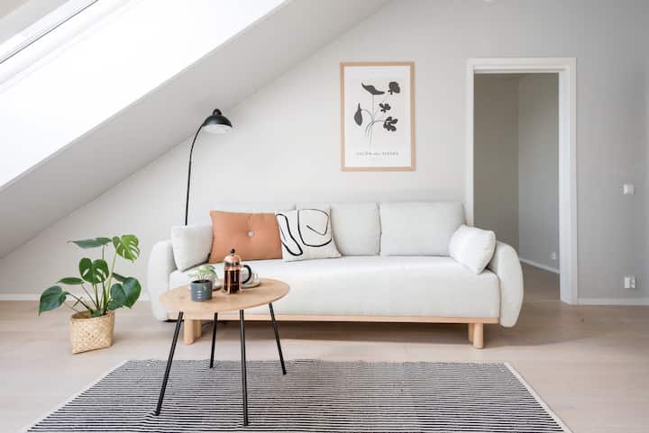 Quiet Top Apt In Buzzy Grünerløkka W/ Lift & Views - Oslo