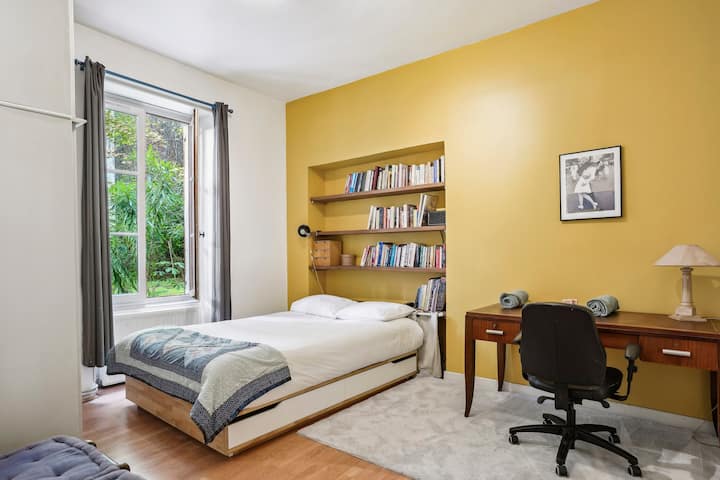 Your Private Garden Room In The Heart Of Paris - 巴黎