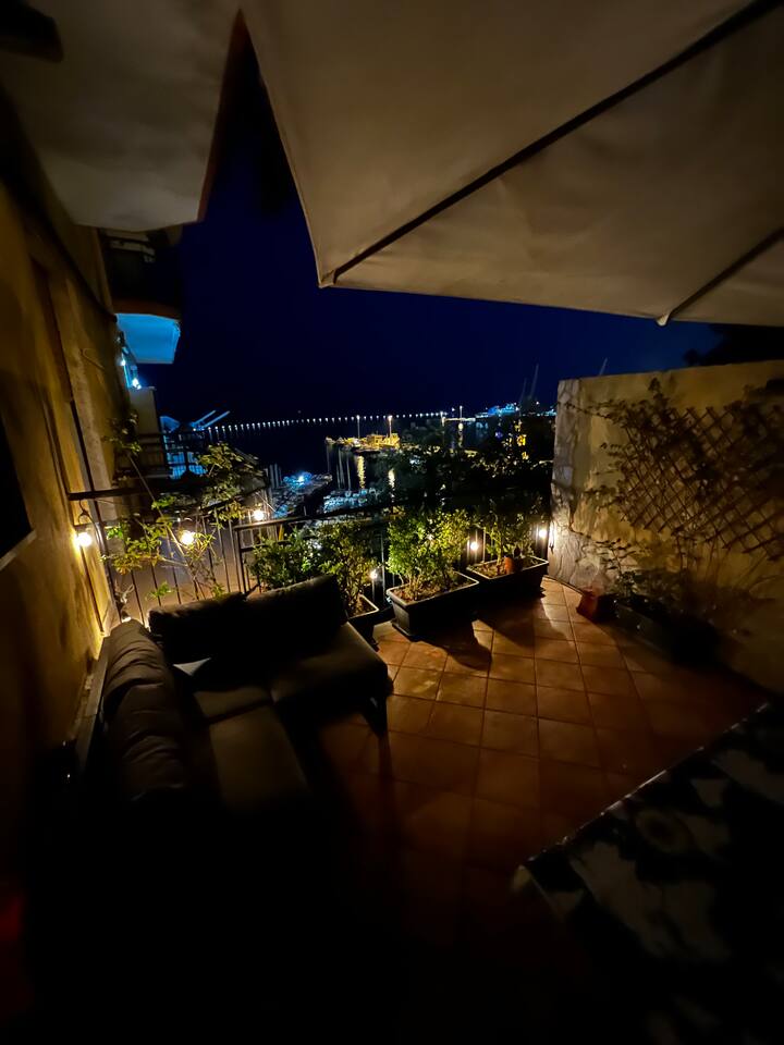 Stupenda Casa  Con Vista Mare. - Salerno