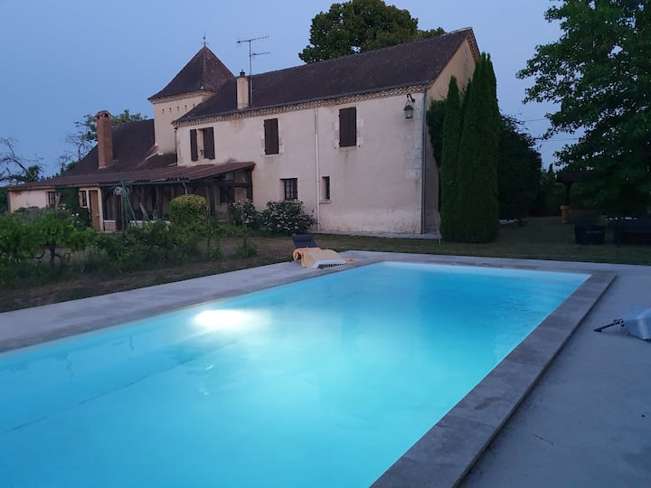 Grande Maison Avec Piscine Dans Parc Arboré - Périgord
