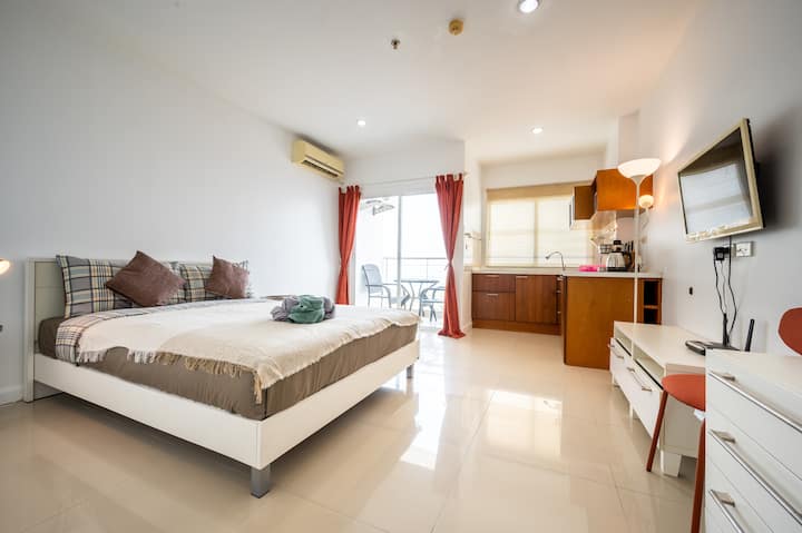 Amazing View Naklua Condo Next To Wongamat Beach - Pattaya City