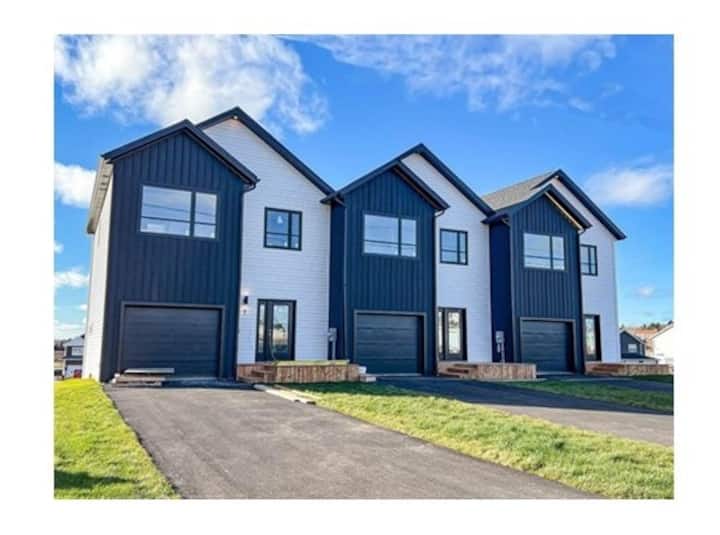 Cozy Home Away From Home - Charlottetown